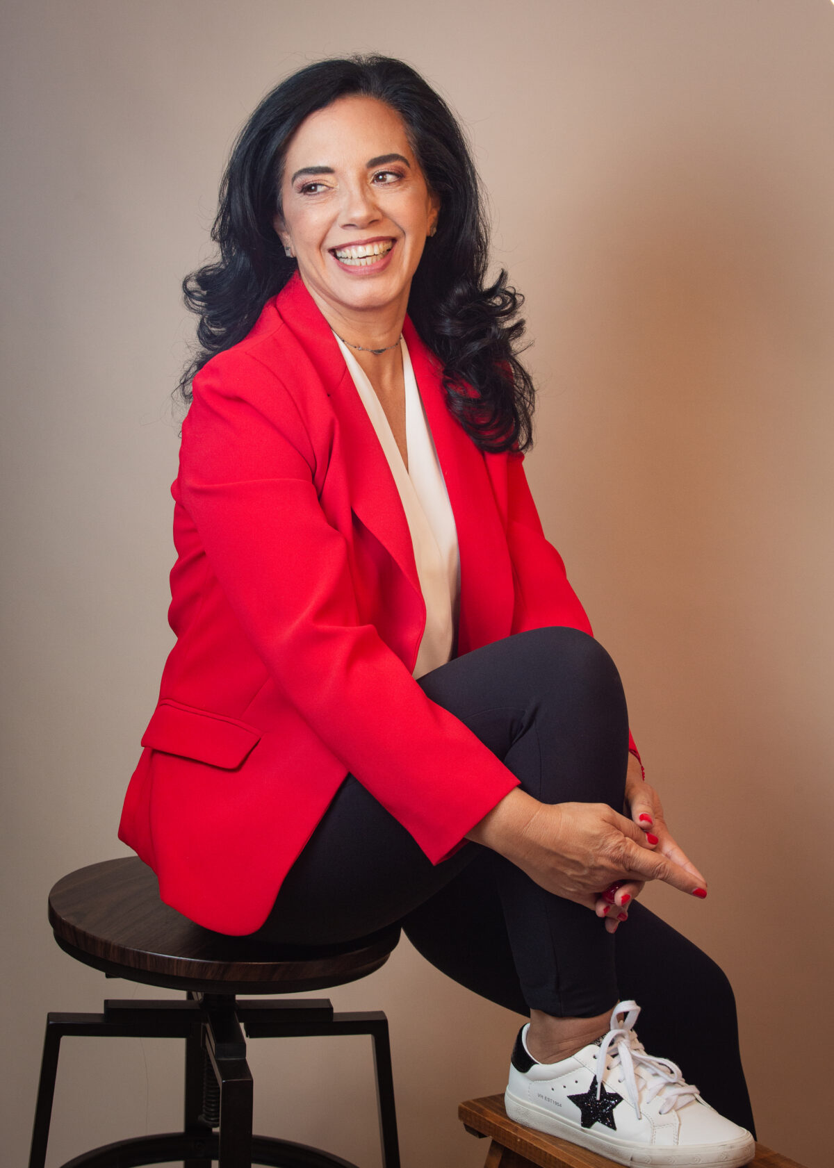 Contratar a Toni Torres