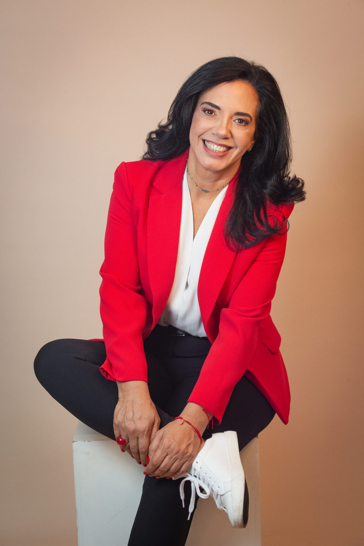 Contratar a Toni Torres